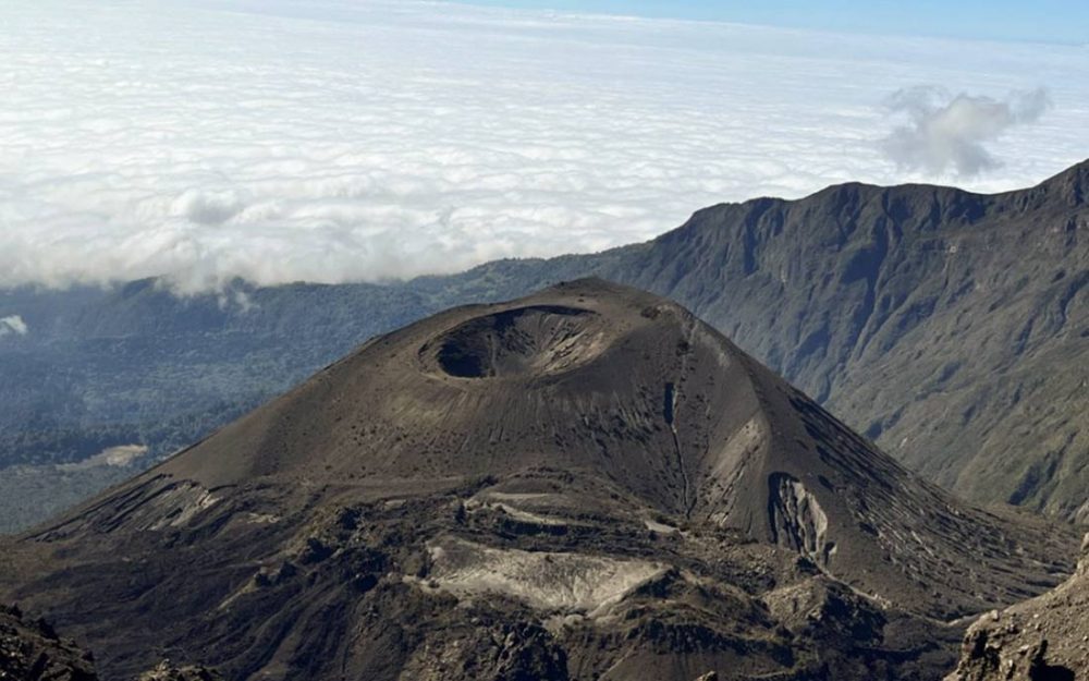 Tips For Hiking Mount Meru | Kilimanjaro Sunrise A Trekking Company